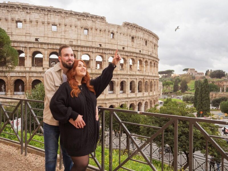 Photoshoot from Trevi Fountain to Colosseum with a local - Key Points