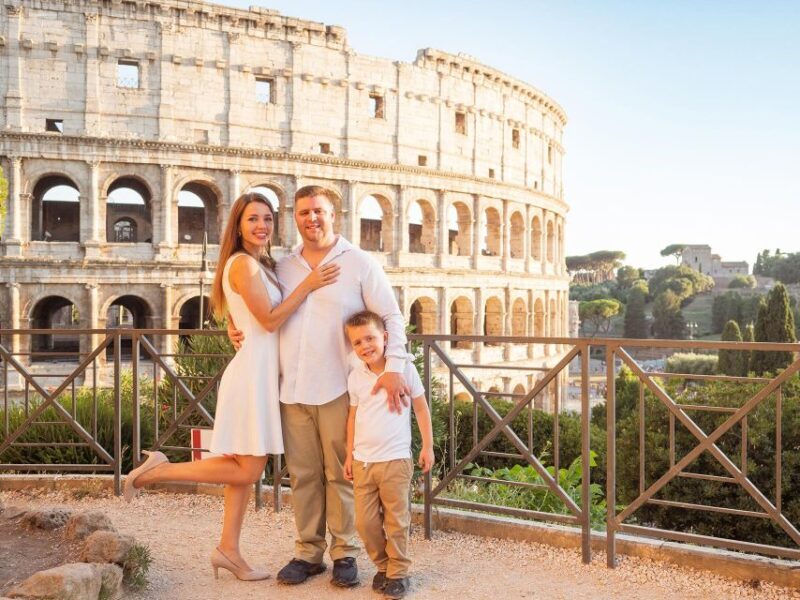 Photoshoot from Trevi Fountain to Colosseum with a local - The Itinerary in Detail