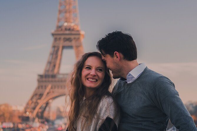 Photoshoot with a Pro Photographer in Paris - Introducing a Unique Way to Remember Paris: The Professional Photoshoot Experience