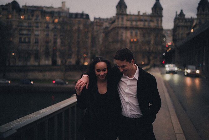 Photoshoot with a Pro Photographer in Paris - The Photographer and Your Photos