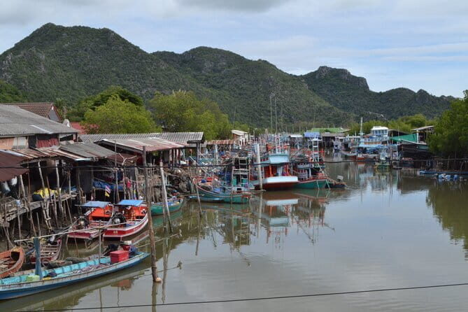 Phraya Nakhon Cave, Sam Roi Yod National Park - Ideal for Whose Travel Style?