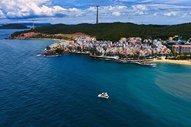 Phu Quoc Exclusive Luxury Yacht Tour with Tropical Water Sports - Setting Sail on Luxury: What to Expect