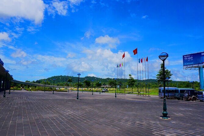 Phu Quoc- Private airport transfer 7-16- 29 seater car - Who Will Love This Service?