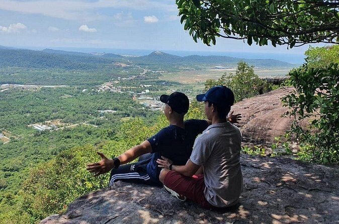 Phu Quoc Tien Son Dinh Full Day Trekking Tour - Lunch and Refreshments