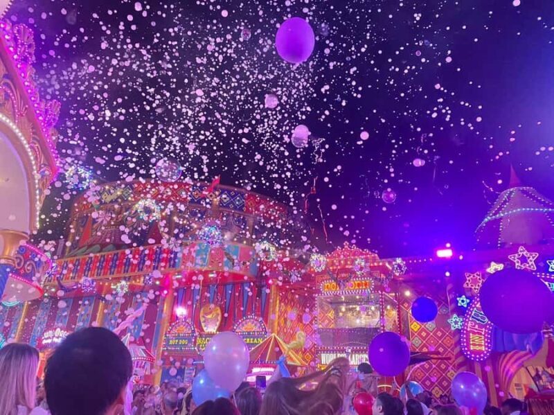 Phuket: Carnival Magic Experience Dinner with Show - An Authentic and Colorful Cultural Night in Phuket