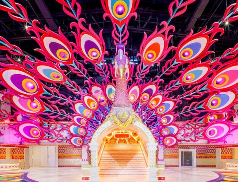 Phuket: Carnival Magic Show Royal Seat with Dinner - What to Expect from the Carnival Magic Show in Phuket