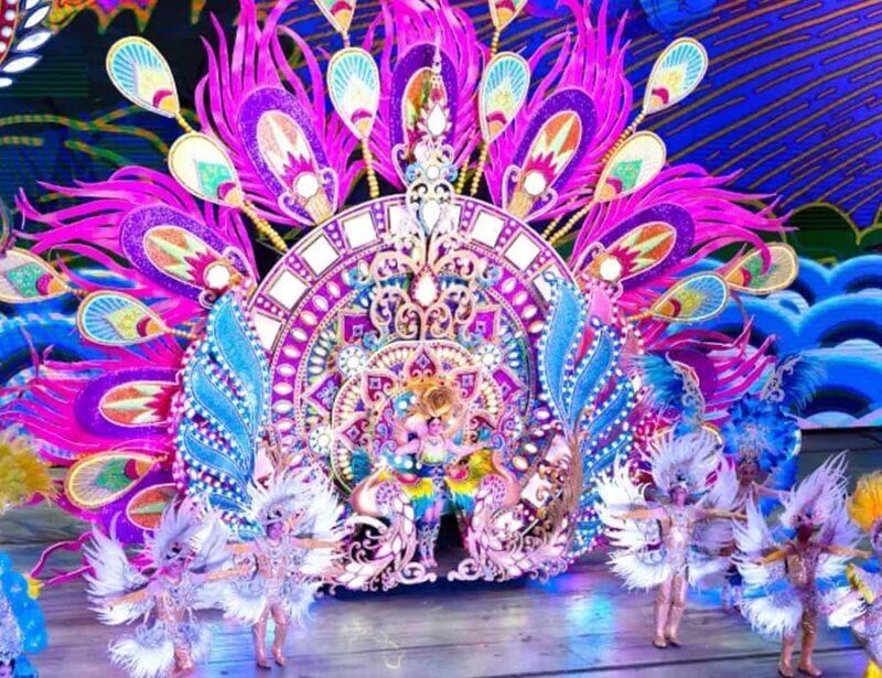 Phuket: Carnival Magic Show with Buffet Dinner - The Itinerary Breakdown
