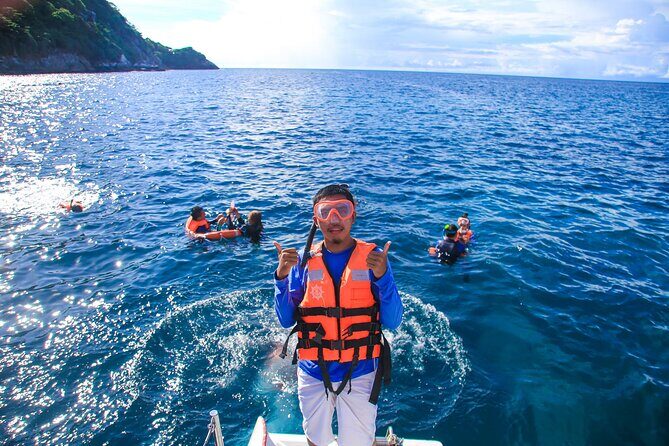 Phuket Catamaran Snorkel & Sunset: Coral & Racha - Returning to Phuket: A Relaxed Cruise