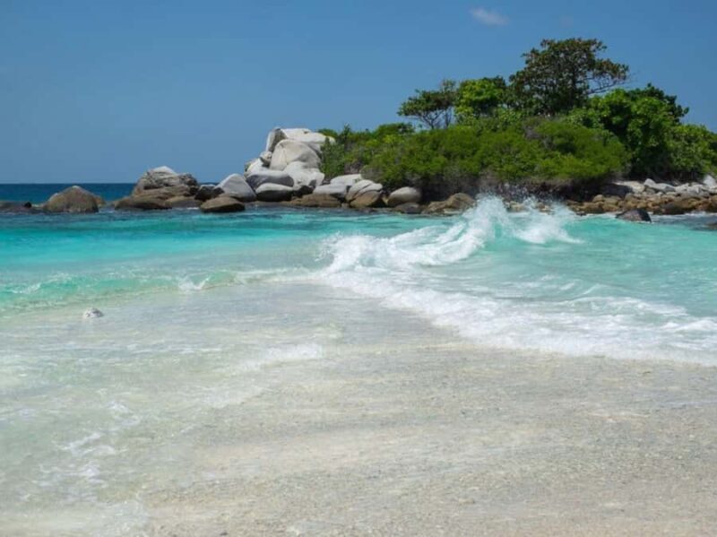 Phuket: Coral and Racha Island Yacht Tour with Lunch - Key Points