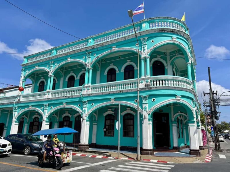 Phuket: Dim Sum & Authentic Southern Thai Cuisine - Exploring Phuket’s Old Town and Market Scene