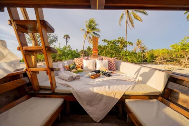 Phuket: Luxury Private Longtail Boat Islands Discovery Tour - An In-Depth Look at the Experience