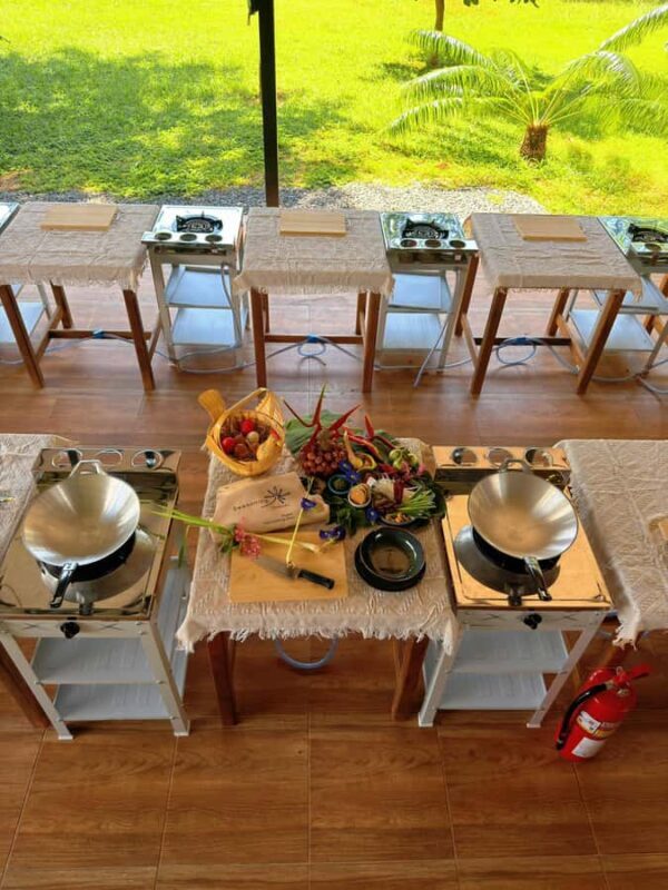 Phuket: Naidee Thai Cooking Class with Chef Ern - What’s Included and How the Experience Unfolds
