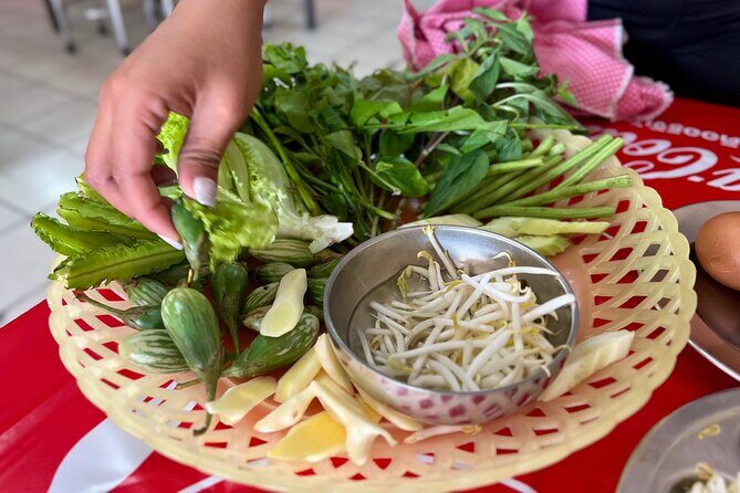 Phuket Old Town Food Tour with 10+ Locals' Favorites Tastings - What Reviewers Love Most