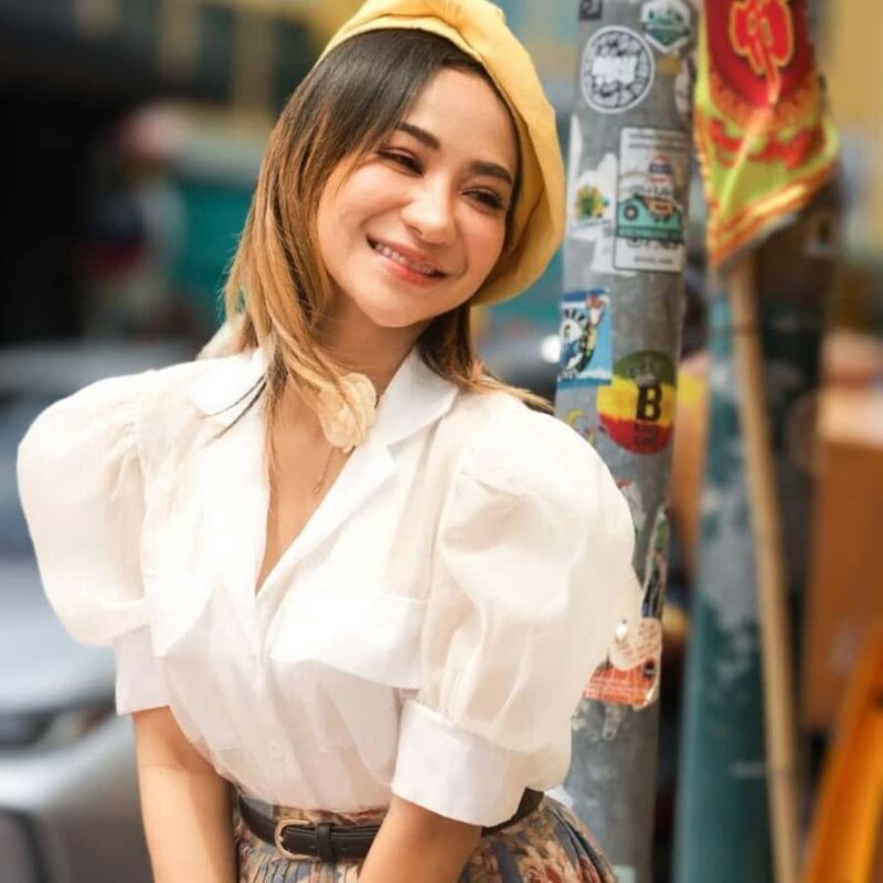 Phuket: Old Town Photo Tour with Professional Photographer - Key Points