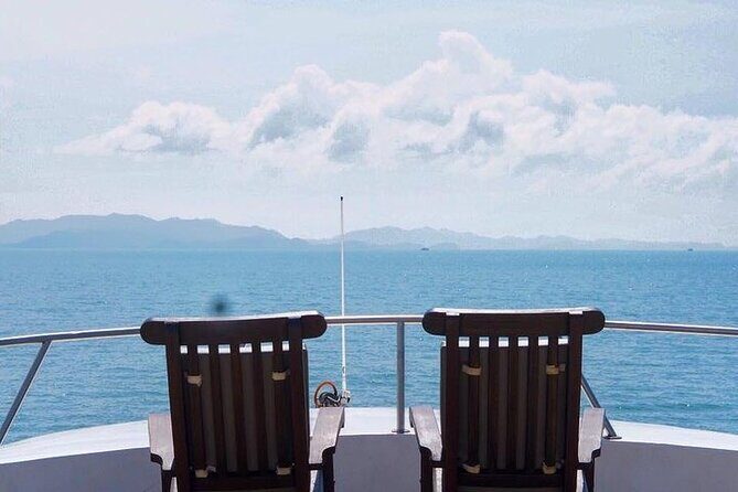 PHUKET: Phi Phi Island by Luxury Cruise"Exc. Gold Class VIP"Lunch - First Stop: Koh Phi Phi Viewpoint