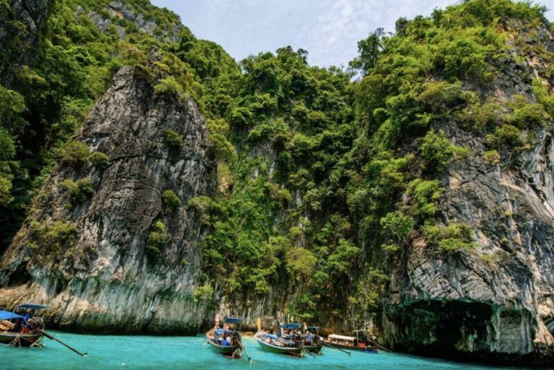 Phuket: Phi Phi Islands and Maya Bay Day Trip with Lunch - Infrastructure and Logistics