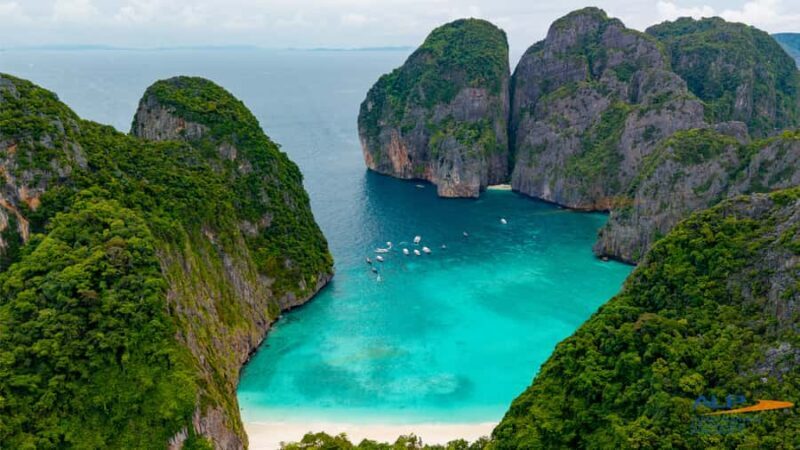 Phuket: Phi Phi Islands Premium Catamaran Tour Max 28 pax - Key Points