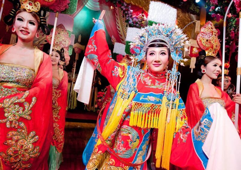 Phuket: Simon Cabaret Show Admission Ticket with Transfer - The Performers and Audience Experience