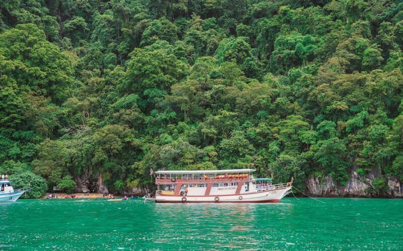 Phuket: Sunset Dinner in Phang Nga Bay by Big Boat - Hong Island and the Hidden Lagoons