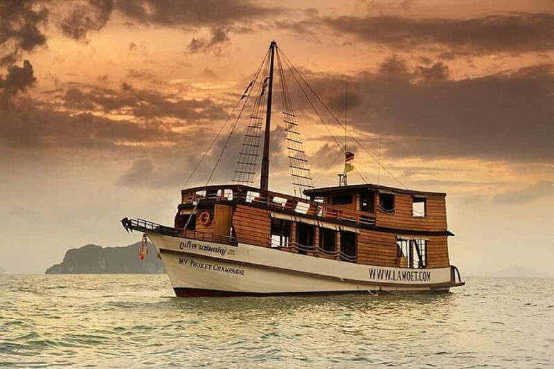 Phuket: Sunset Exclusive Evening Experience - Key Points