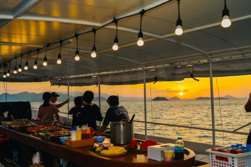 Phuket: Sunset Seafood Dinner Cruise In Phang Nga Bay - Key Points