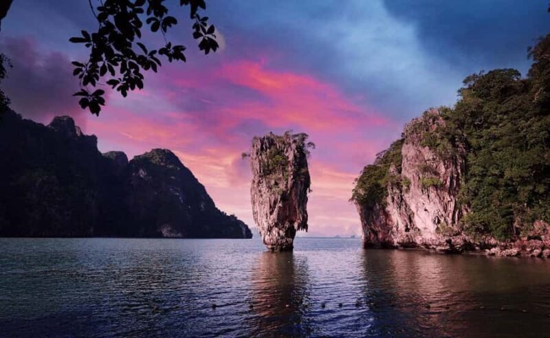Phuket : Twilight Sea Canoe Tour with Glowing Plankton - Key Points