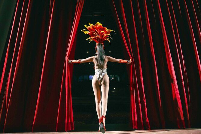 Phuket's Simon Cabaret Show with VIP Seat - Atmosphere and Audience Experience