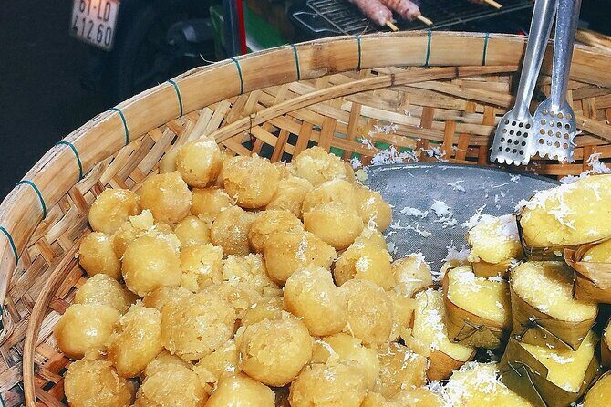 PhuQuoc Authentic Food tours , Market, Sunset by Tuktuk - A Deep Dive into the Phu Quoc Tuktuk Food Night