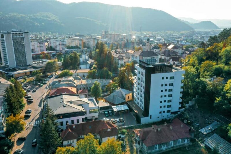 Piatra Neam: Guided tours of the Moldavian Pearl of Romania - Key Points