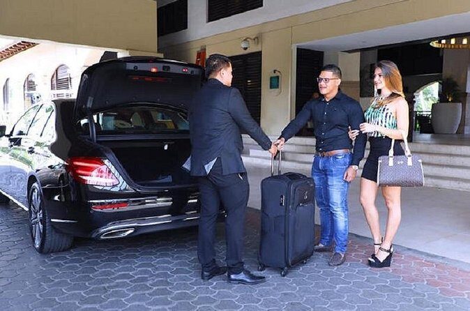 Pick up from Da Nang airport to InterContinental resort by Car - FAQs