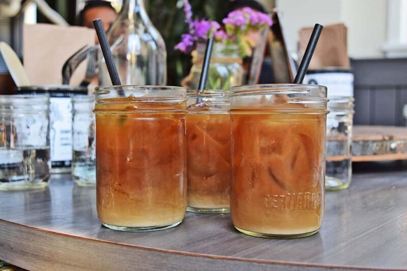 Pickle Pub Crawl: Ferry Rides and Appetizers - An Authentic Waterfront Experience with a Twist