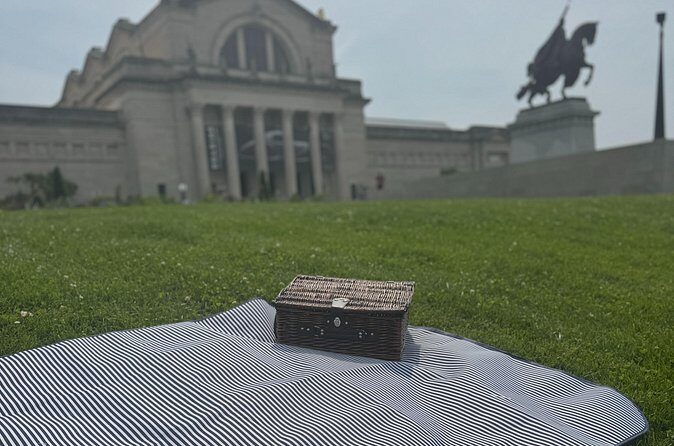 Picnic for 2-3 in Forest Park: 3-4 Restaurants in Every Basket! - Frequently Asked Questions