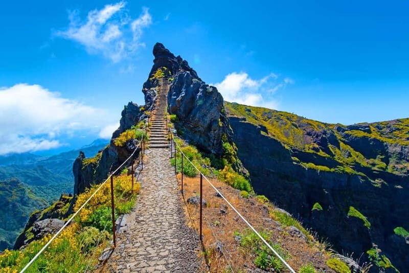 Pico Areeiro to Pico Ruivo Madeira Island Walk - A Detailed Exploration of the Tour