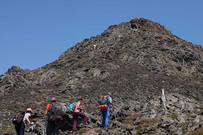 Pico Mountain Climbing private tour - with round trip from Faial - FAQs