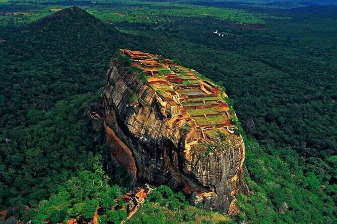 Pidurangala Day Tour From Negombo - The Sum Up