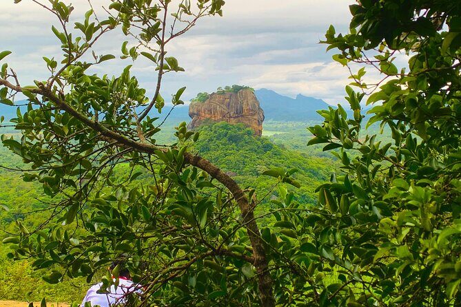Pidurangala Sunset or Sunrise Tour by Tuk-Tuk - Exploring the Pidurangala Sunset or Sunrise Tour by Tuk-Tuk