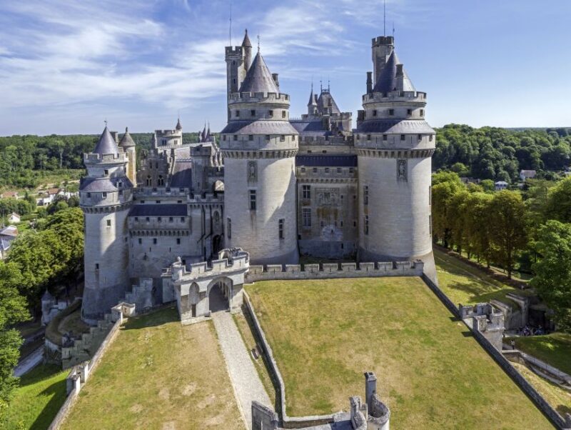 Pierrefonds: Château de Pierrefonds Entrance Ticket - Discovering the Château de Pierrefonds: An Authentic Medieval Fantasy