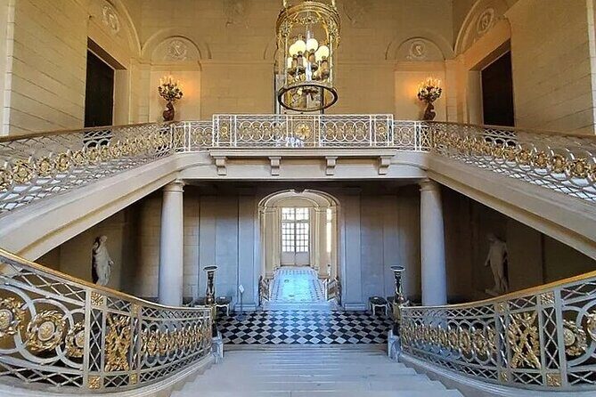 Pierrefonds & Compiègne Palaces -2 Castles Private Trip - Transportation and Comfort: A Modern Luxury