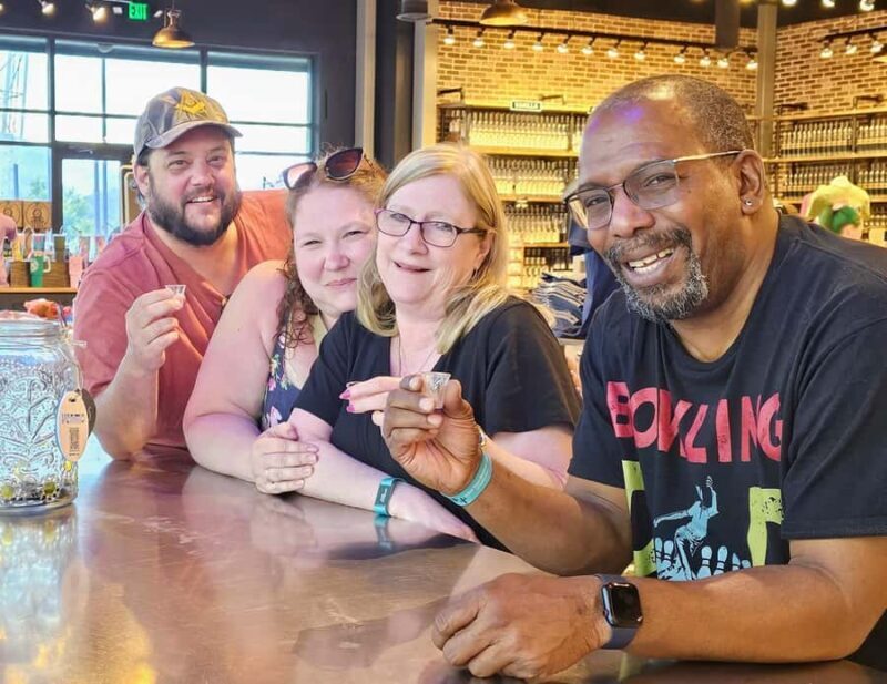 Pigeon Forge: Hillbilly Booze Cruise Tasting Tour - Who This Tour Is Best For