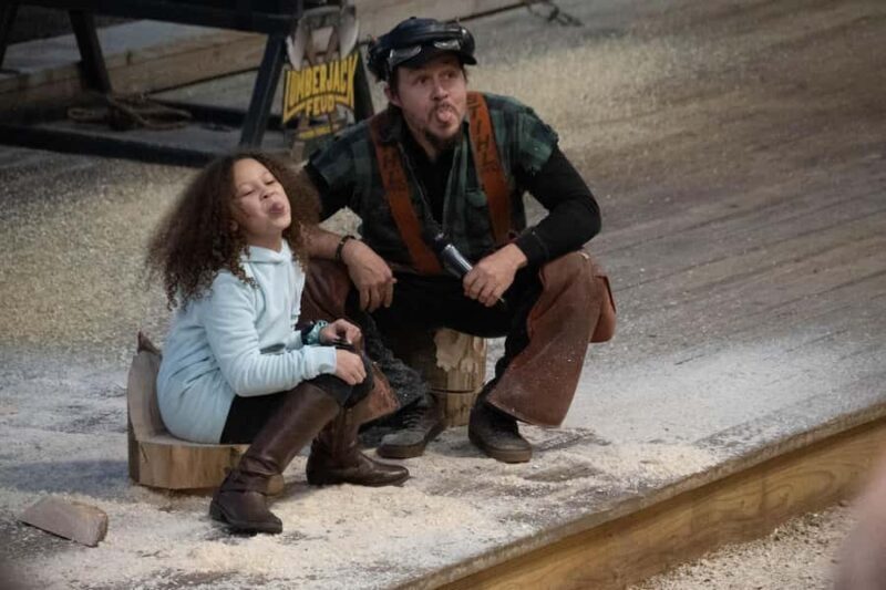 Pigeon Forge: Paula Deen's Lumberjack Christmas Supper Show - The Sum Up