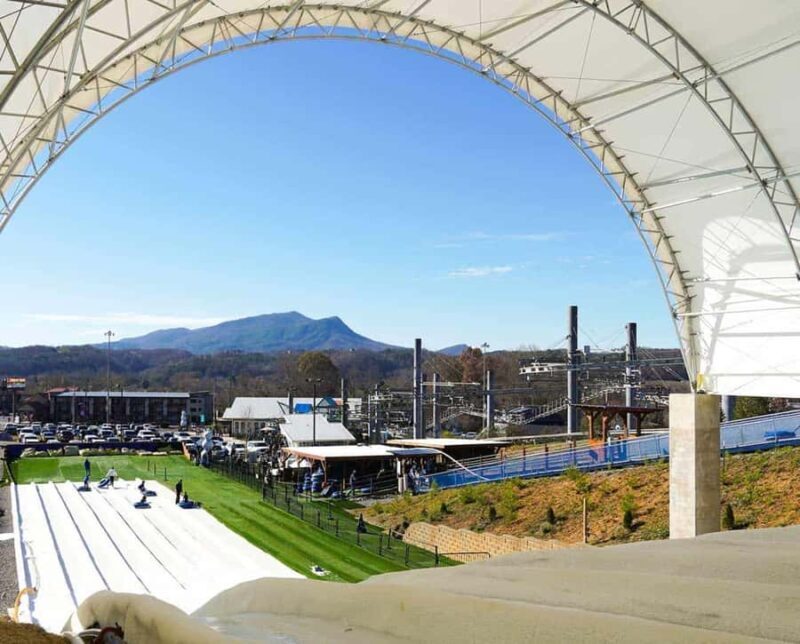 Pigeon Forge: Snow Tubing at Smoky Mountain Snowpark - Key Points