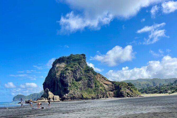 Piha Beach - First Stop: Piha Beach