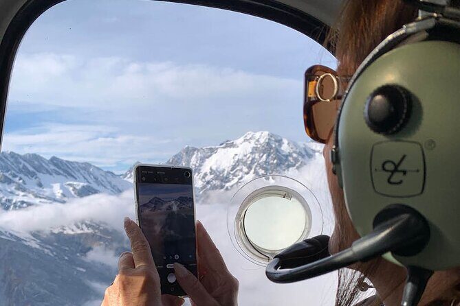 Pilots Choice: 2 Glaciers & Snow Landing  35min - The Cost and Its Value