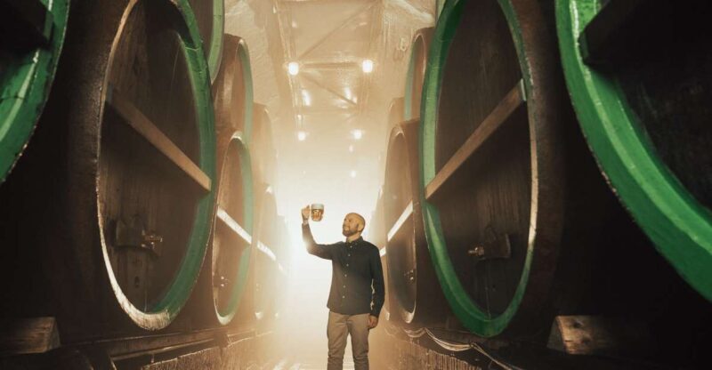 Pilsen: Pilsner Urquell Brewery Tour with Beer Tasting - Key Points