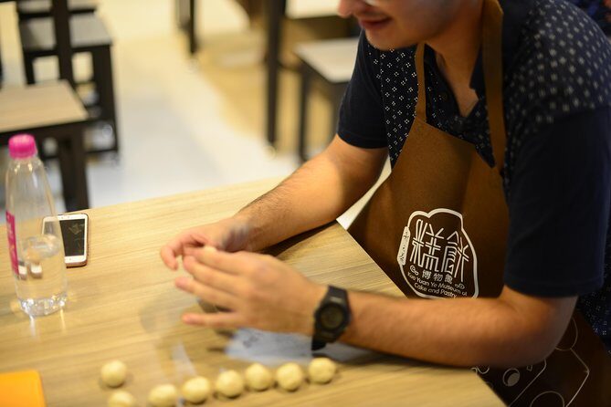 Pineapple Cake DIY - Discovering the Pineapple Cake DIY Class in Taipei