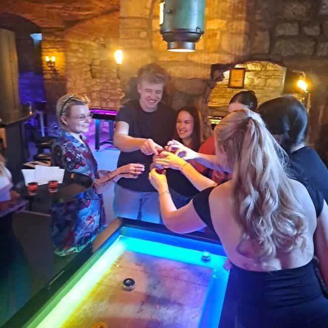 Ping pong or shuffleboard for up to 6 players - A Breakdown of the Experience