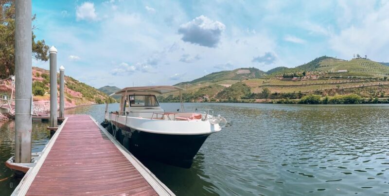 Pinhão: 1 Hour SUNSET Cruise with Sparkling Wine - An Ideal Introduction to the Douro Valley