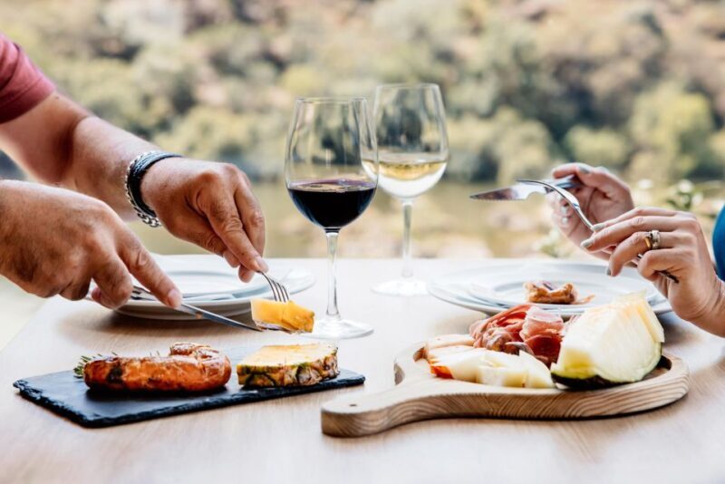 Pinhão: Douro River Boat Tour with Lunch - Who Should Consider This Tour?