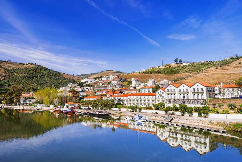 Pinhão: Rabelo Boat Cruise with a Port Tasting at a Winery - Practical Tips for Travelers