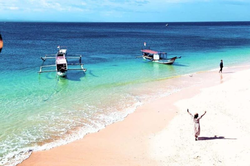 Pink Beach Lombok Adventure  Hidden Paradise in the East - Who Should Consider This Tour?